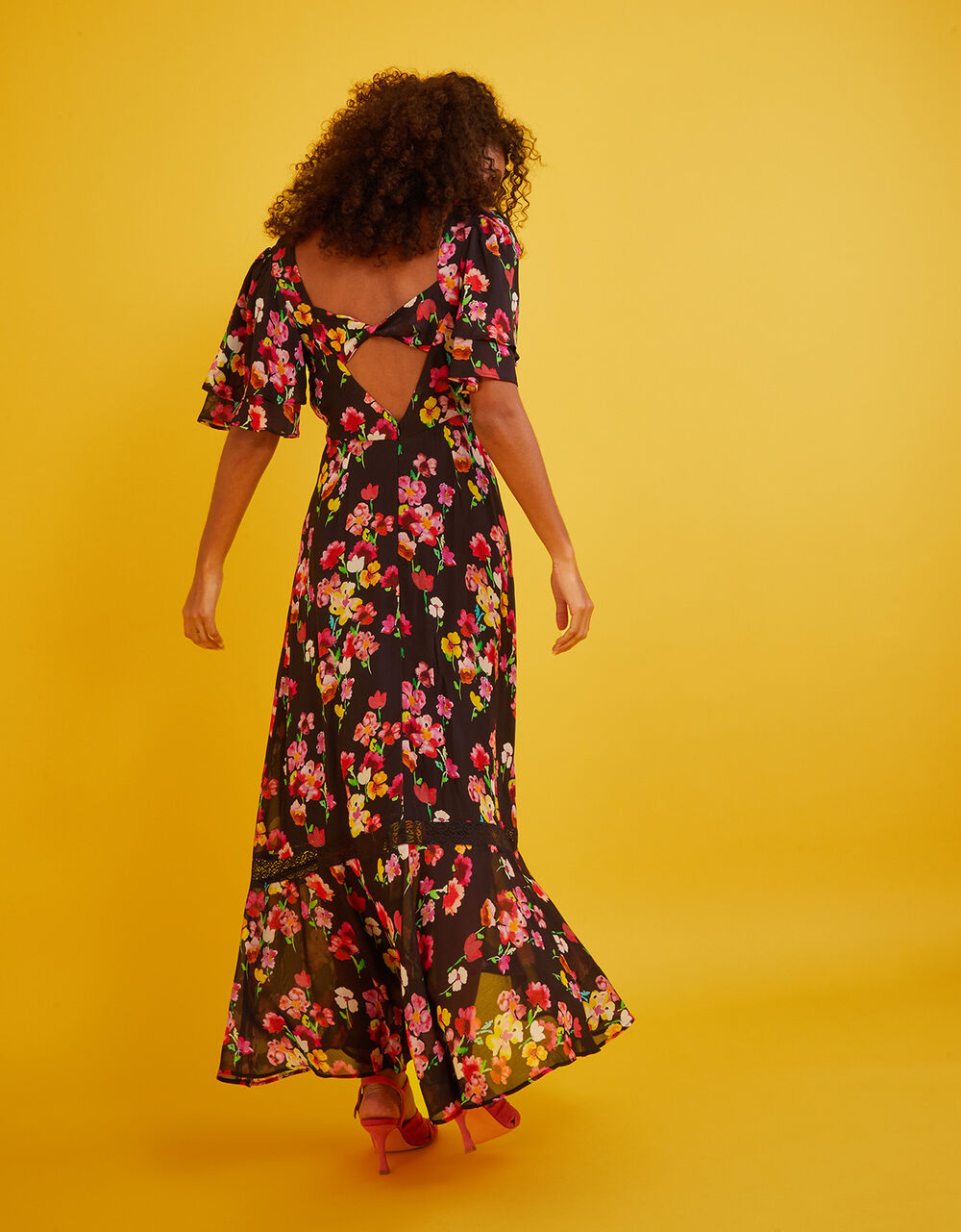Mina Print Tea Dress In Sustainable Viscose Black Evening Dresses