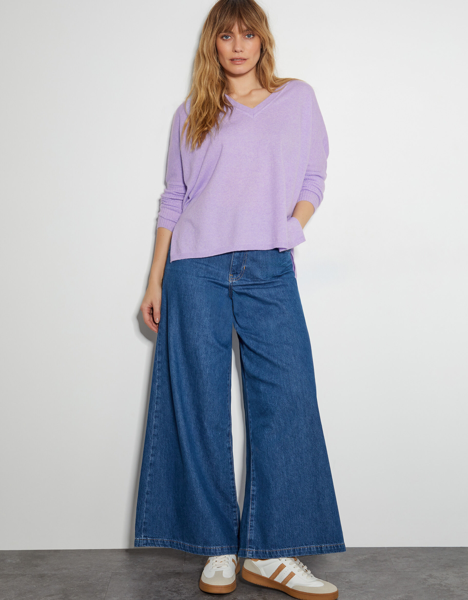 Vicki V-Neck Jumper Purple | Jumpers | Monsoon UK.
