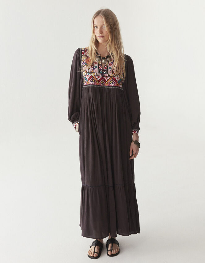 Maison Hotel Sasha Embroidered Tunic Maxi Dress Black