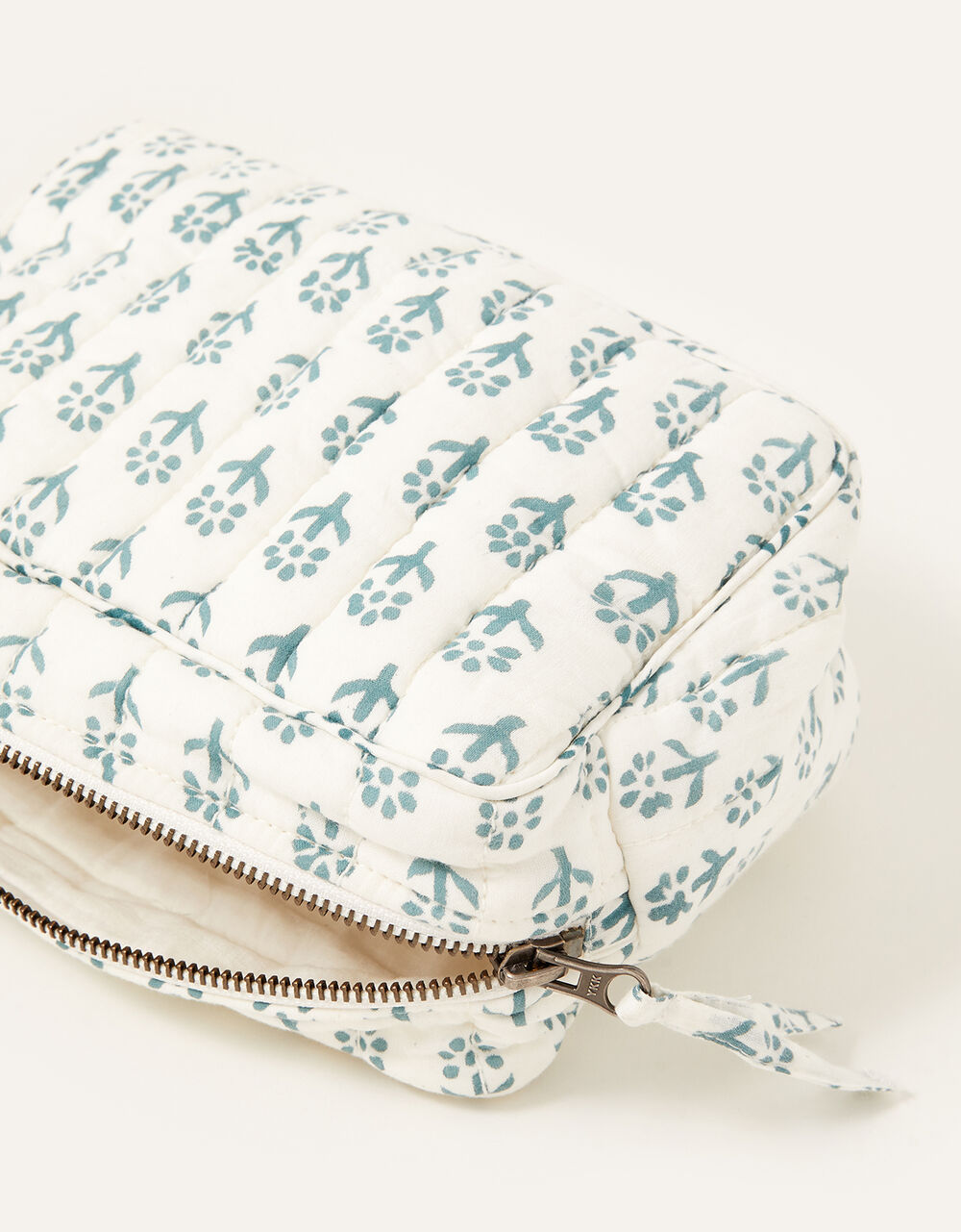 Floral Quilted Makeup Bag