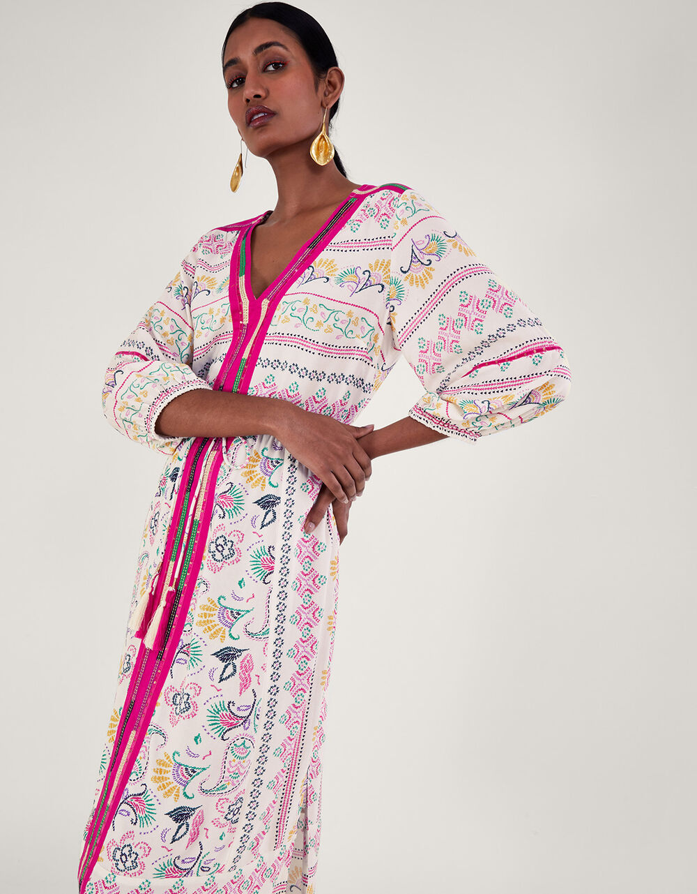 Embroidered Print Dress in LENZING™ ECOVERO™ Ivory | Day Dresses ...