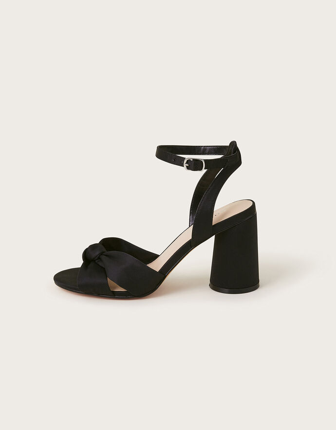 Knot Front Block Heel Sandals Black