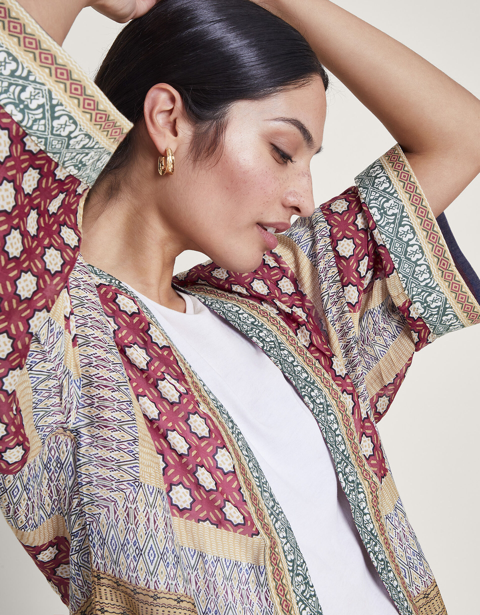 One Hundred Stars Mosaic Print Kimono