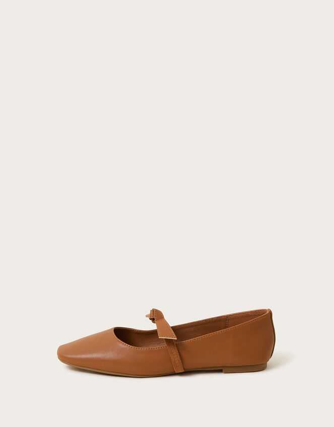 Betty Ballet Flats Tan