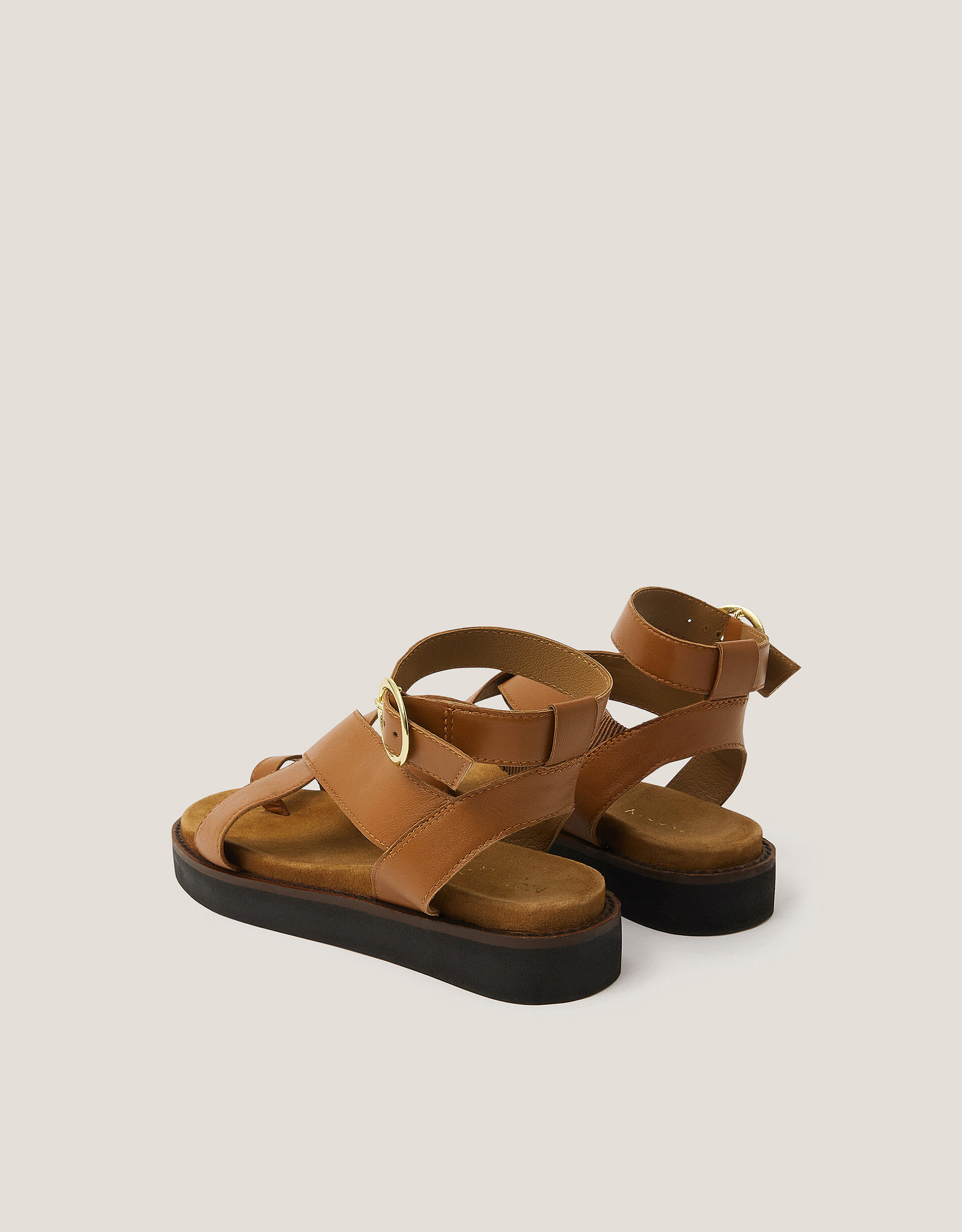 Ivy Toe Strap Crossover Leather Sandals Tan