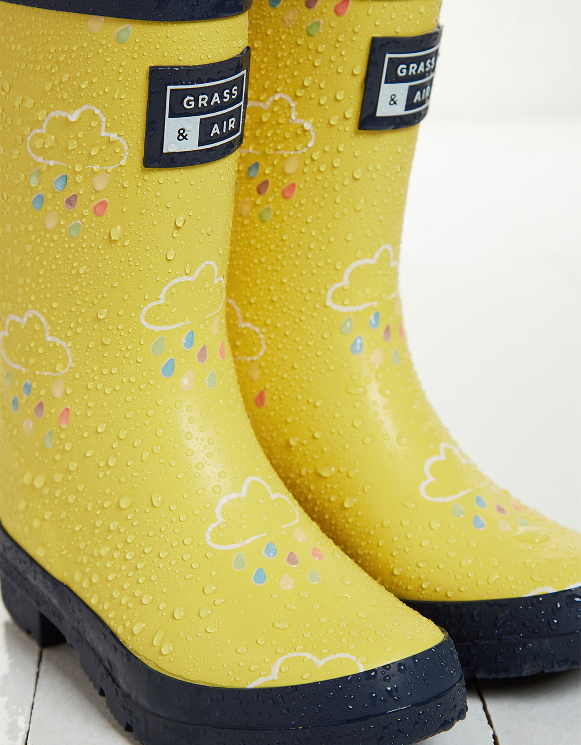 Grass and Air Junior Colour-Revealing Wellies Yellow